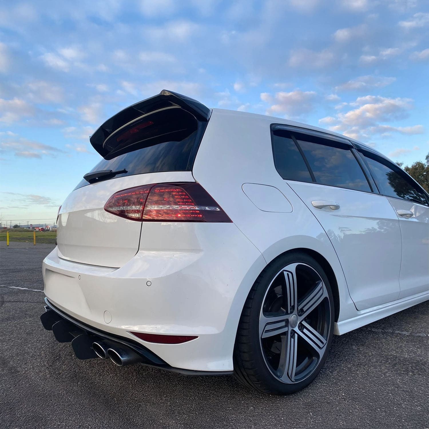 VW Golf MK7 GTI skirtas Spoileris ant Bagažinės dangčio, OSIR-style