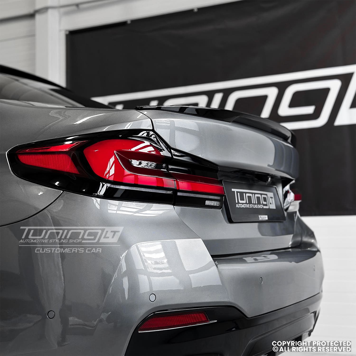 For BMW G30 trunk spoiler, Performance, glossy black