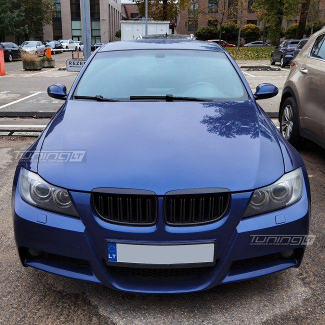 For BMW E90 / E91 Performance front grille, glossy black