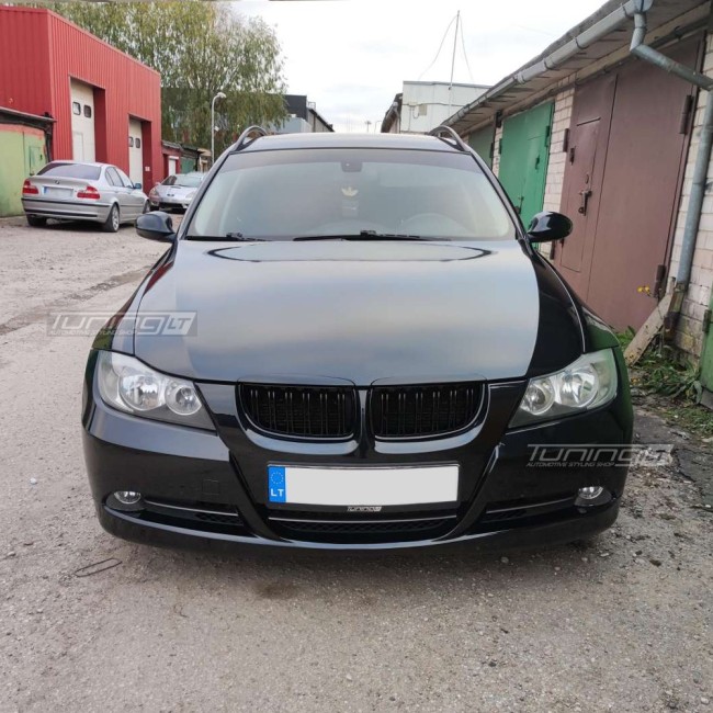 For BMW E90 / E91 Performance front grille, glossy black