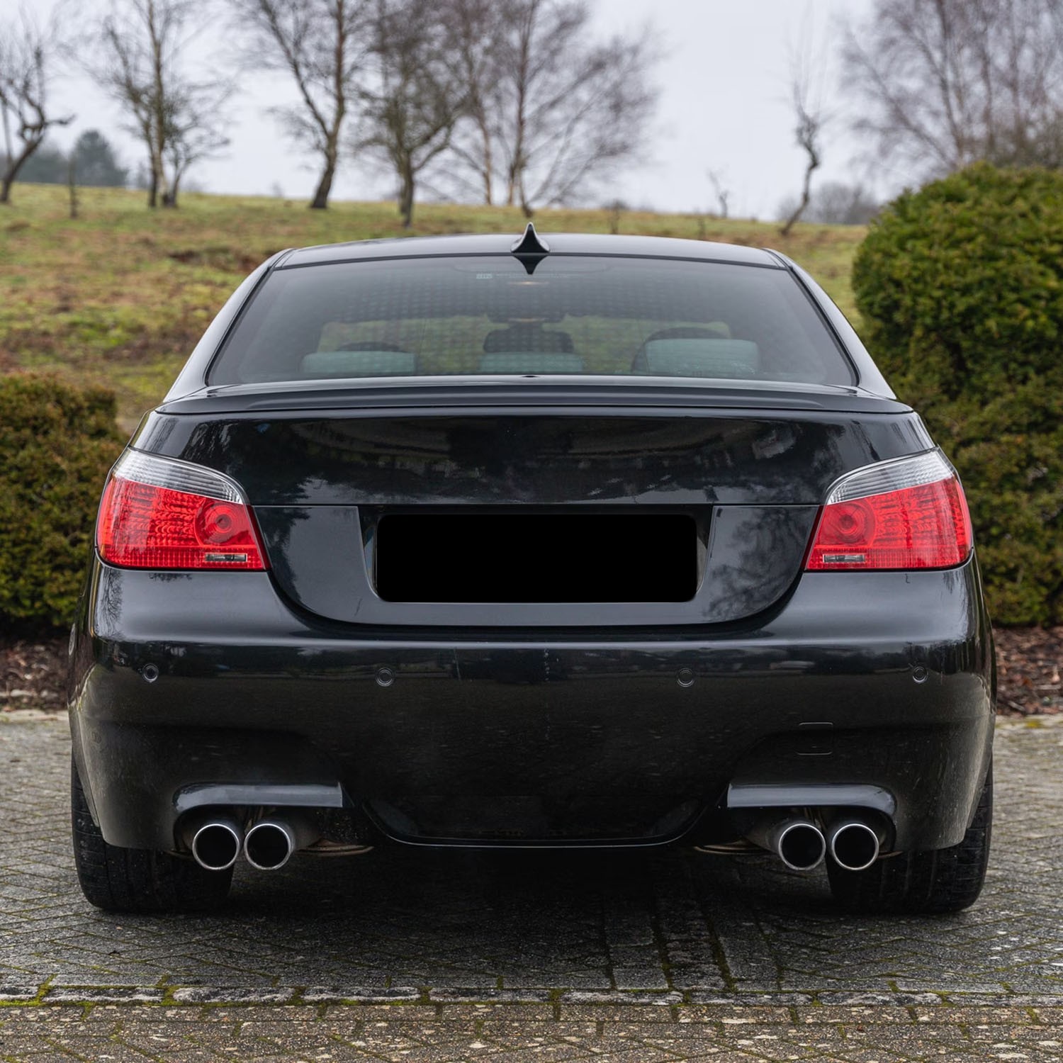 For BMW E60 sedan M-style Boot Spoiler, glossy black