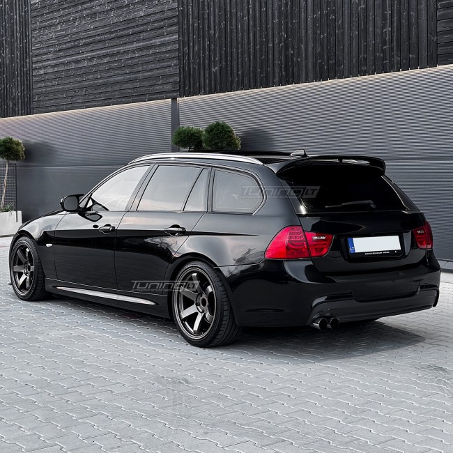 For BMW E91 Touring Performance Roof Spoiler, glossy black