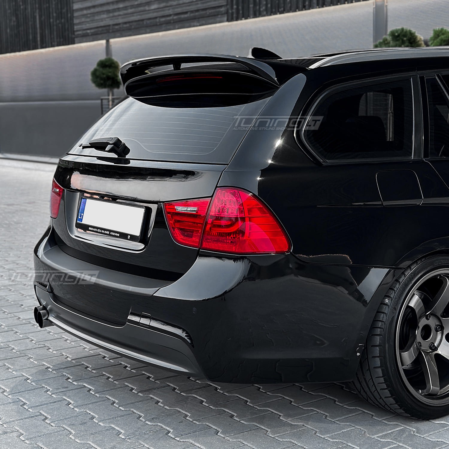 For BMW E91 Touring Performance Roof Spoiler, glossy black