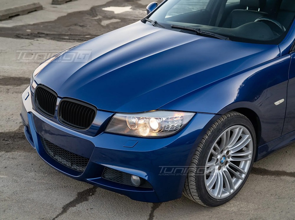 For BMW E90 / E91 LCI M-Sport Front Bumper with smoked fog lights